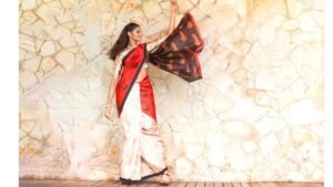 Telangana Traditional Dress for Man & Woman - Unfold Stuffs